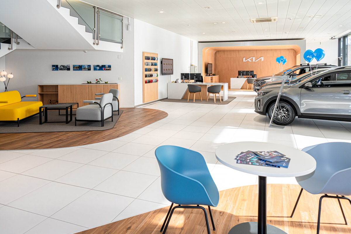 Hammer Auto Center – Neue Kundenzone und Showrooms